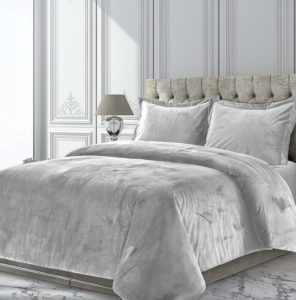 42 Stylish Glam Bedroom Ideas: All The Glam Decor You Need